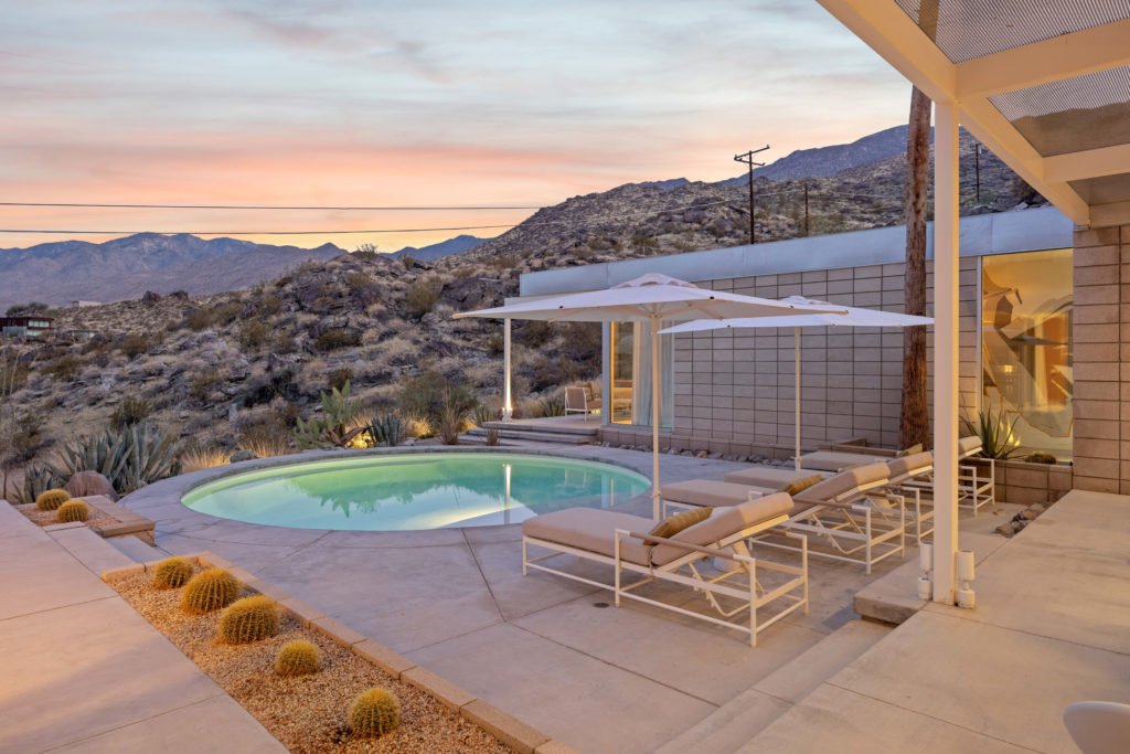 Glass Haus - Luxury Villas & Private Tours