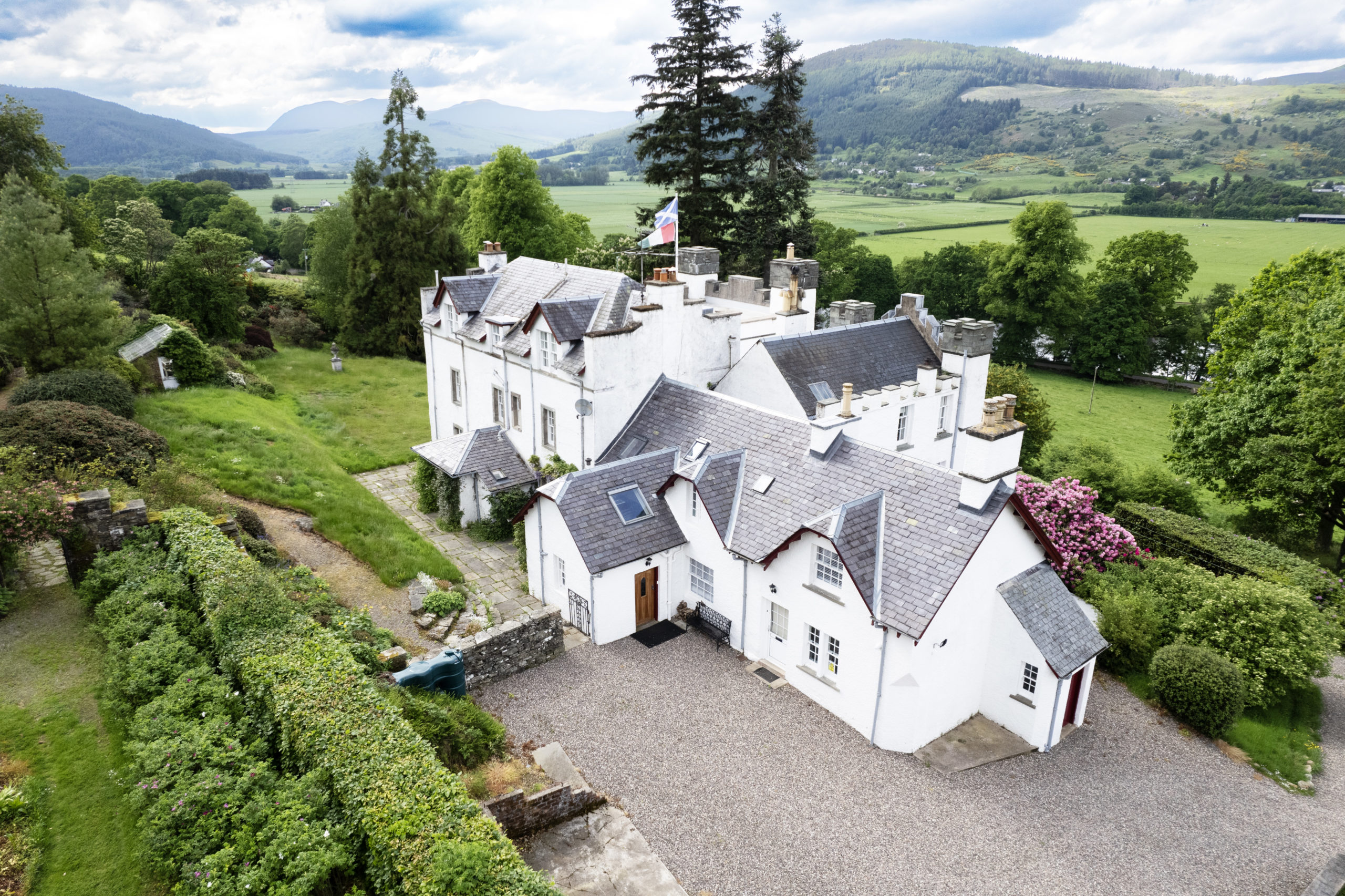 Bolfracks House - Luxury Villas & Private Tours